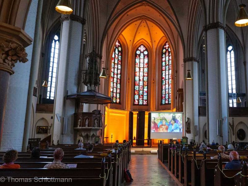 Main Church of St. Peter - Azania Front Cathedral - Freundeskreis ...